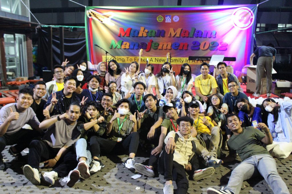 Sekilas Tentang Manajemen UNPAR